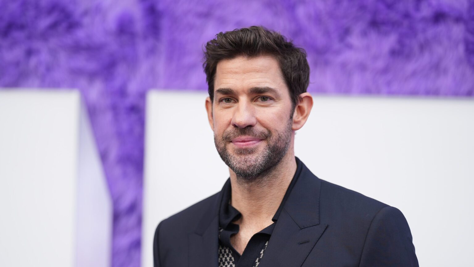 John Krasinski et Matthew Rhys rejoignent le casting de Silent River ...